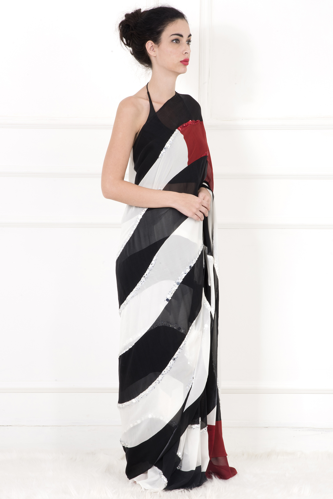 7 sexy sarees that'll totally rock your evening! - Style and Fashion ...